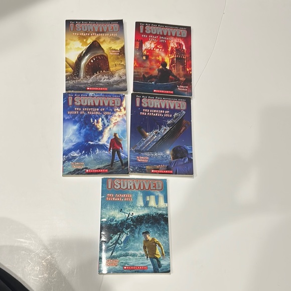 Scholastic | Toys | Scholastic I Survived Adventure Book Set Red Blue ...